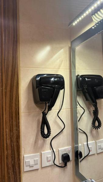 شركه تسعين للشقق المخدومه - Riyadh