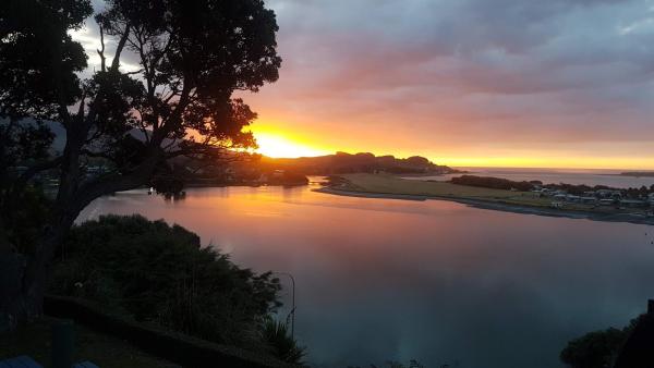 Raglan Vista - Raglan