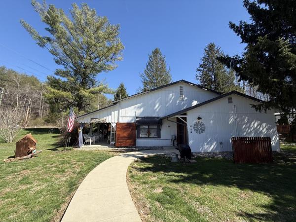 Harper Valley Cottage - Nashville, IN