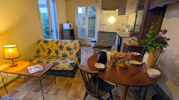 Maison Typique Proche De La Plage - Barbâtre