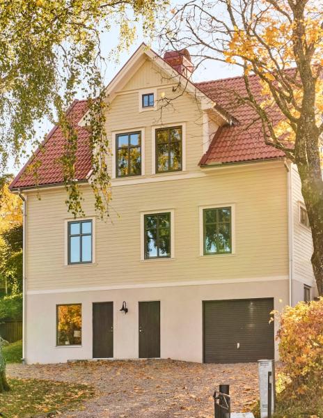 Toppmodern Lägenhet I Sekelskiftesvilla - Jönköping