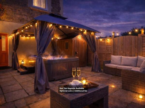 Annexe With Courtyard & Hot Tub Option - Isla de Wight