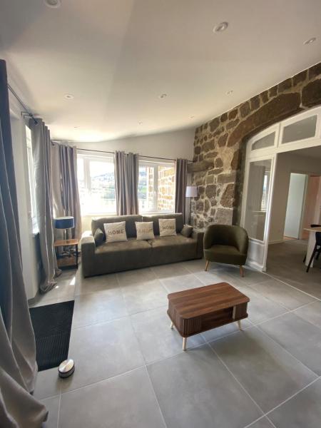 La Forteresse Des Demoiselles - Brives-Charensac