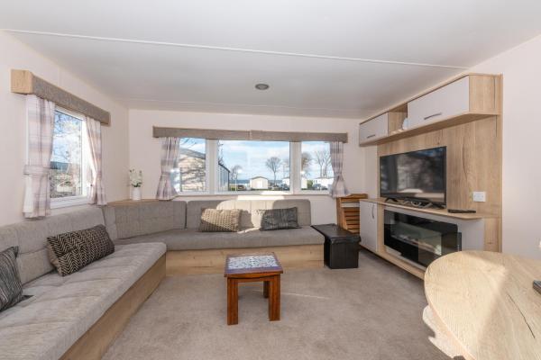 Abi Horizon - Edinburgh