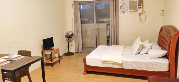 Staycation By Purple Tree - Muntinlupa