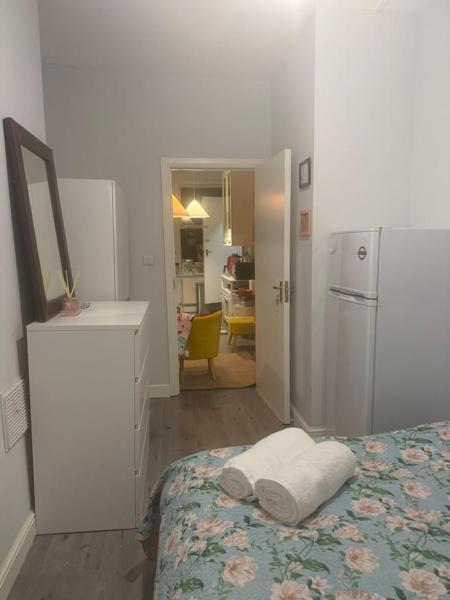 London Hoxton Room - Camden, AR