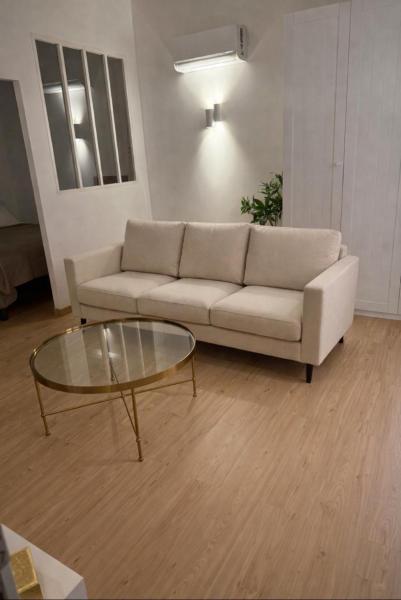 Très Grand Studio Neuf 50 M Du Port Lovely Charrons 2 - Saint-Tropez