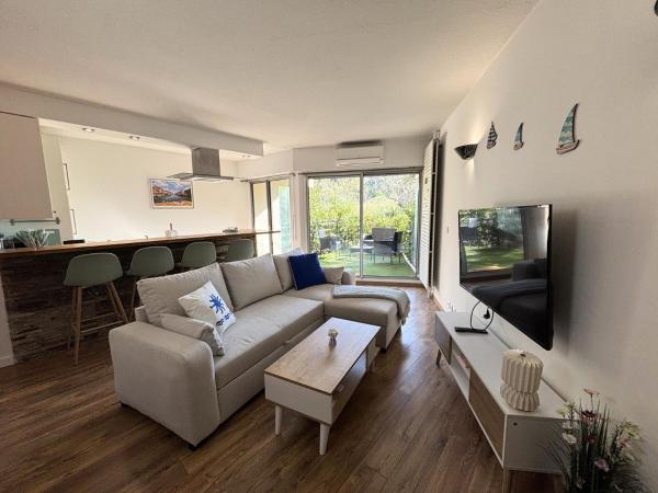 Cosy Avec Jardin Privé , Piscine Et Calme - Saint-Raphaël