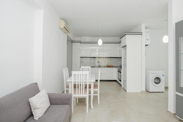 Modern One Bedroom Apartment On Prime Location - Vlorë