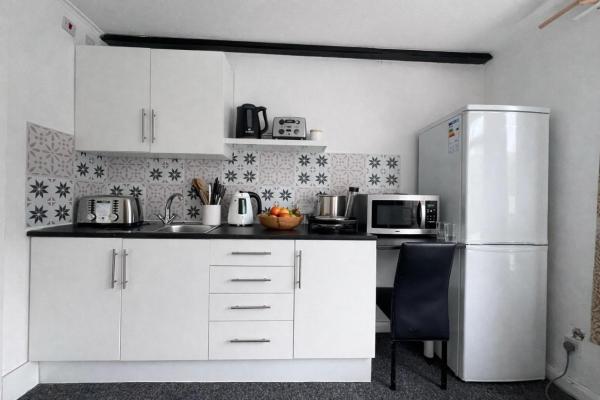 Self-contained Studio - Bracknell