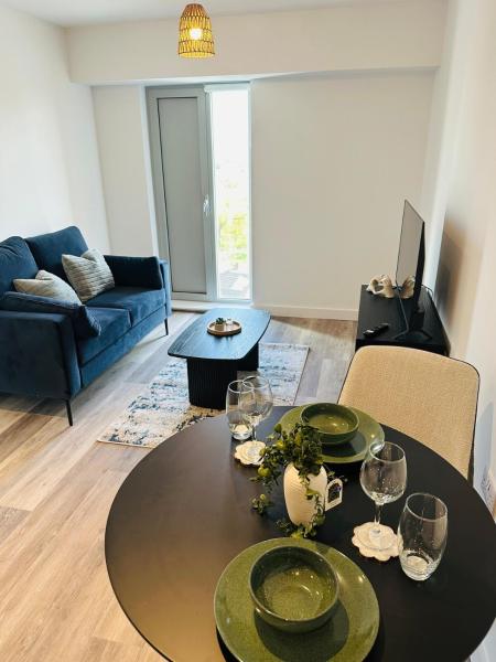 Stylish Modern 1-bed Apartment - Bolton