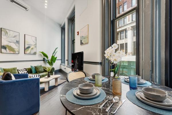 Stylish 1br Downtown Apartment, Nfl Draft - Pittsburgh, PA