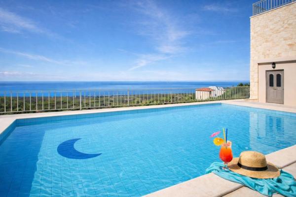 Great Escape Sea View Private Pools, Jacuzzi & Ultimate Relaxation - Kreta