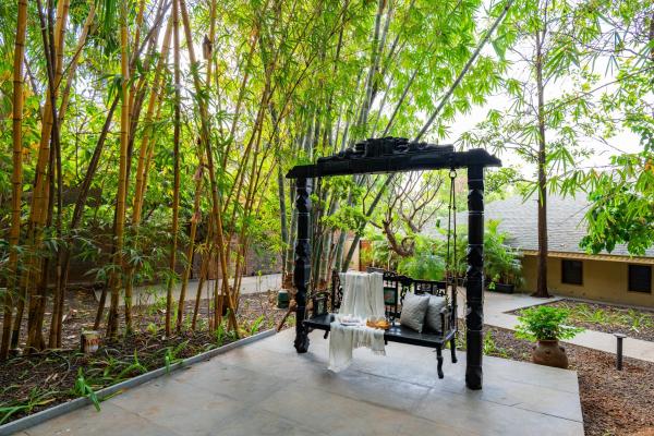 Alaya Stays Timber Pet-friendly Premium Bamboo Cottages - Igatpuri