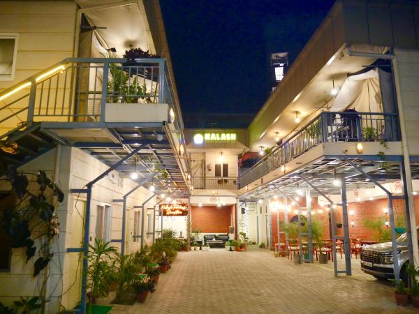 Kalash Parkaze Glamping Hostel - Pokhara