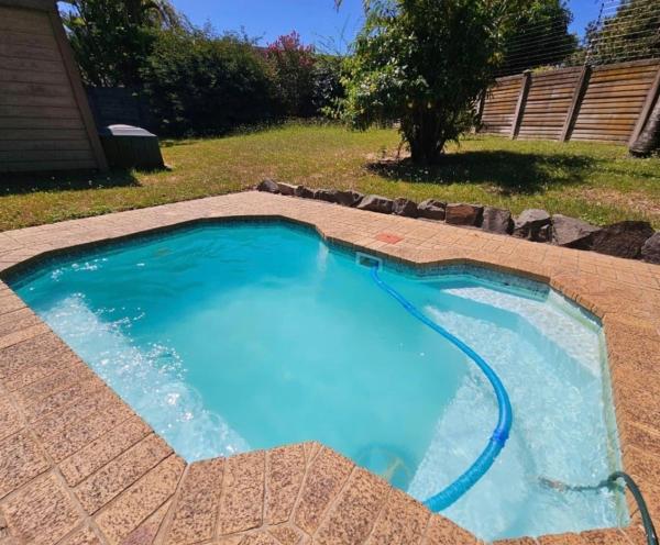 Pool & Braai Retreat 5 Beds - Richards Bay