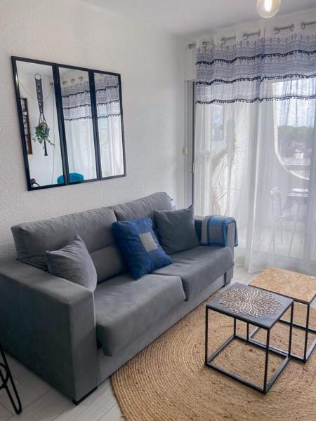 Studio With Balcony And Private Parking - Port Camargue