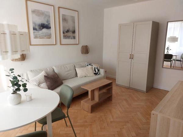 Cozy Modern Studio In Katowice City Center - Katowice