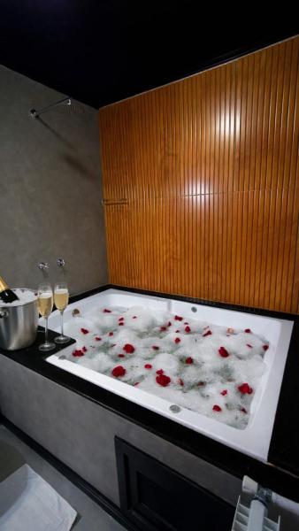 Amore Mio (Adult Only) - Canela