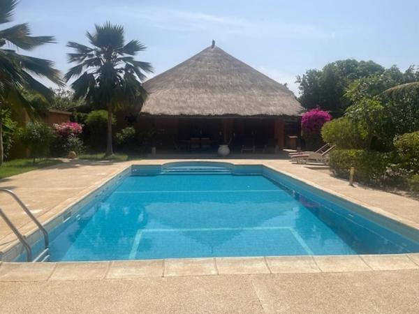 Superbe Villa Avec Piscine à Nianing - Senegal