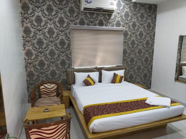 Hotel Sr Executive, Akola - Akola