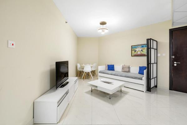 Comfortable 2br In Dubai Gate Close To Metro - Dubái