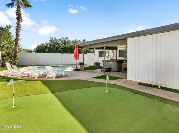 Holly House Hideaway - Phoenix, AZ