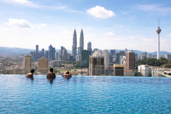 Regalia Klcc Skypool View By Sams Suite - 八打靈再也