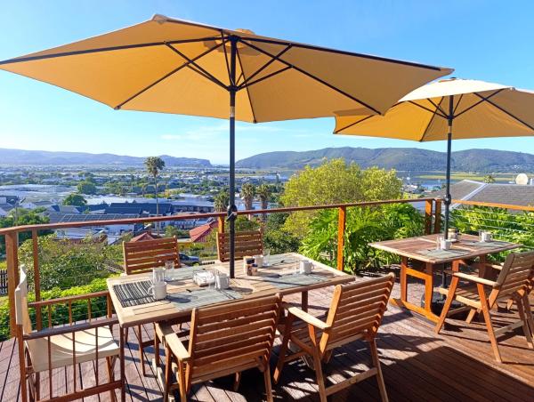 Guinea Fowl Lodge - Lagoon & Heads View B&b, Central Knysna - Knysna