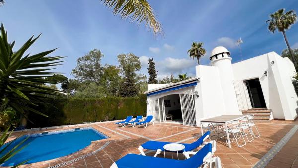 Private Villa Pool Perfect Calahonda Getaway - Pass The Keys - Calahonda