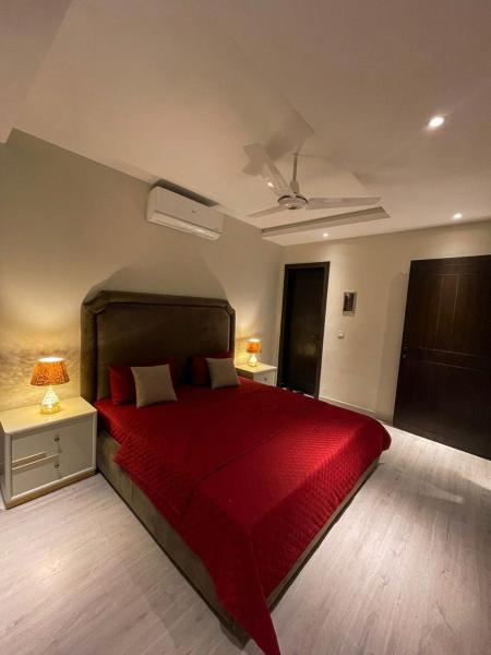 Luxury 1 Bed Apartment In Opus Luxury Residences Gulberg Lahore - Near Mm Alam Road - Lahore