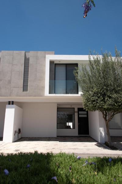 Residencia Espaciosa Con Alberca Y Aire Acondicionado En El Refugio - Querétaro