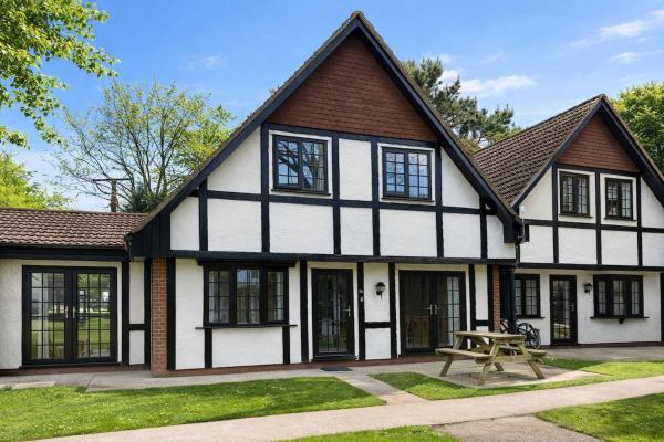 33 Tudor Court - Hayle