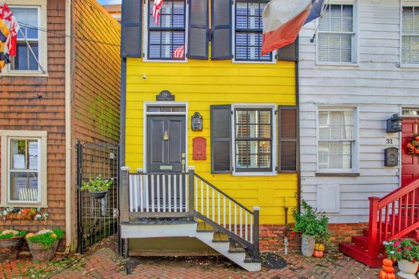 Charming Rowhome In Downtown Annapolis - Annapolis, MD