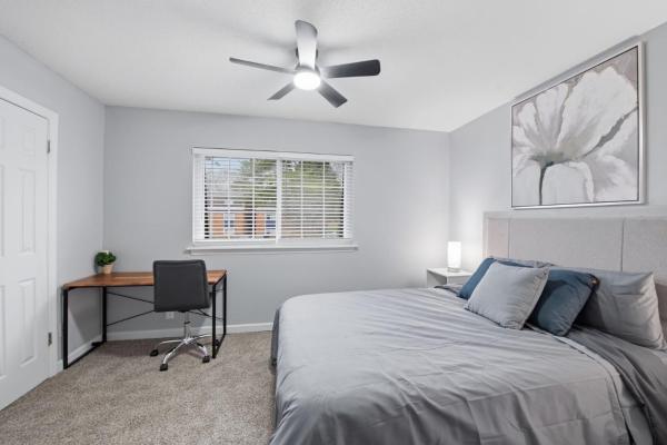 Bright Space Near Downtown Durham & Local Eats - Durham, NC