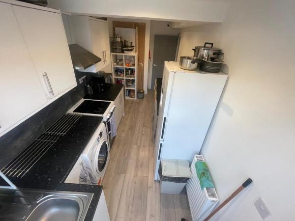 Hampton Road - London