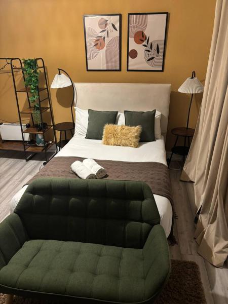 Clayponds Crescent - Victoria