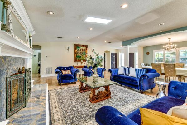 2 Private Pools! 2-acre Retreat Near Dtwn Sarasota - Sarasota, FL