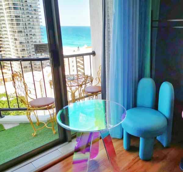 Ocean View Blue Bunny-eared Stay In Central Surfers Paradise - ゴールドコースト