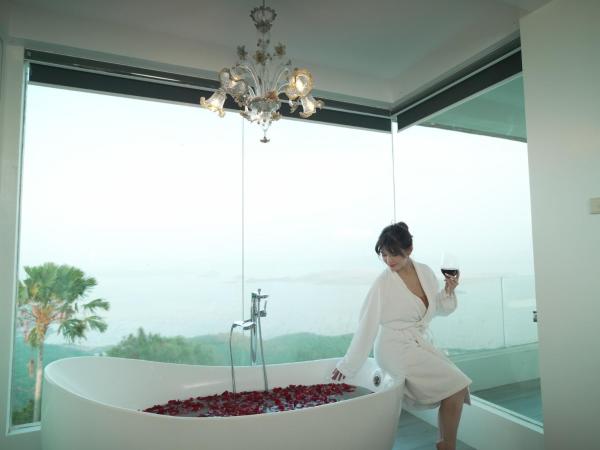 The Carmelence View - Tagaytay