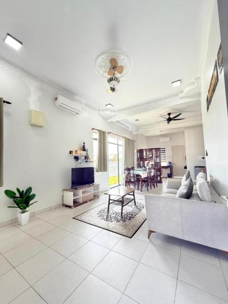 Nang Wetan Homestay - Banting