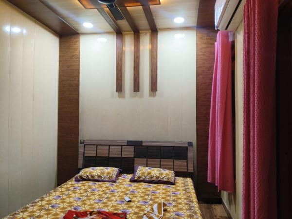 Maa Vaishno Restaurant And Hotel - Ayodhya