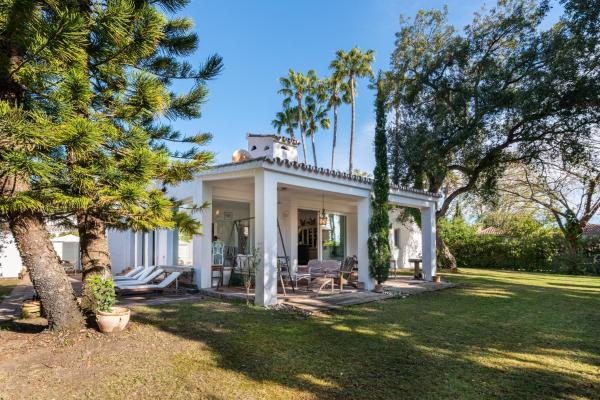 Villa Familiar Con Piscina - Sotogrande