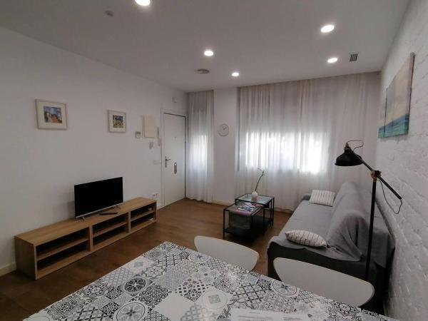 Apartamento Pb 30min Sagrada Familia, 10 Min Playa - Badalona