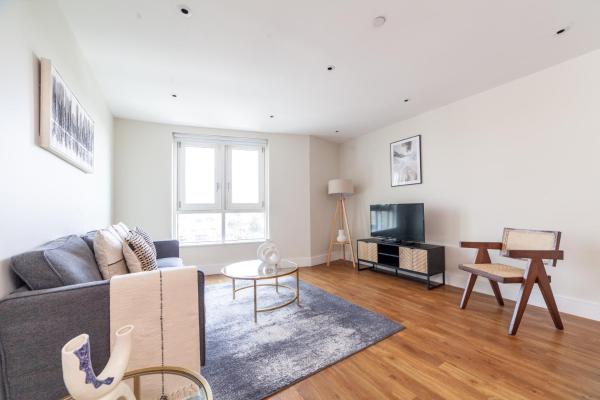 Apartment Sleeps 6 With Air Conditioning - London