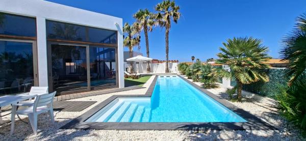 Villa Melania Paradise - Jacuzzi, Private Pool, Gym, Minigolf, Chill Terrace, 4 Bedrooms - Caleta de Fuste
