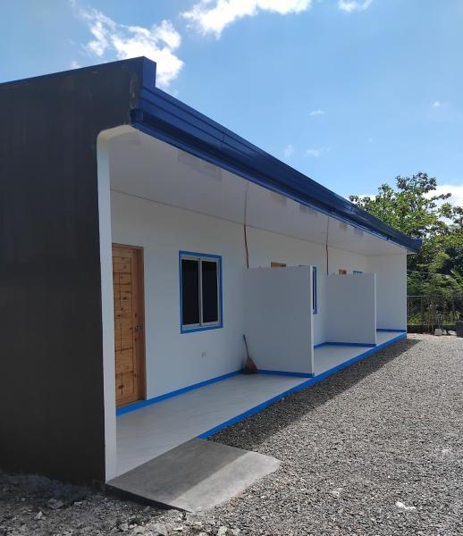 Jones Place - Badian