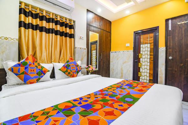 Mn International 2km From Sealdah Station - Kolkata