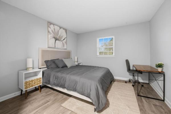 Chic Space Just Minutes From Downtown Durham - Durham, NC