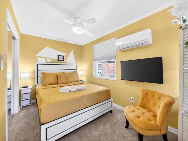 Gorgeous Home Tucked Away In Greener Part Of Town Transit-friendly - Silver Spring, MD